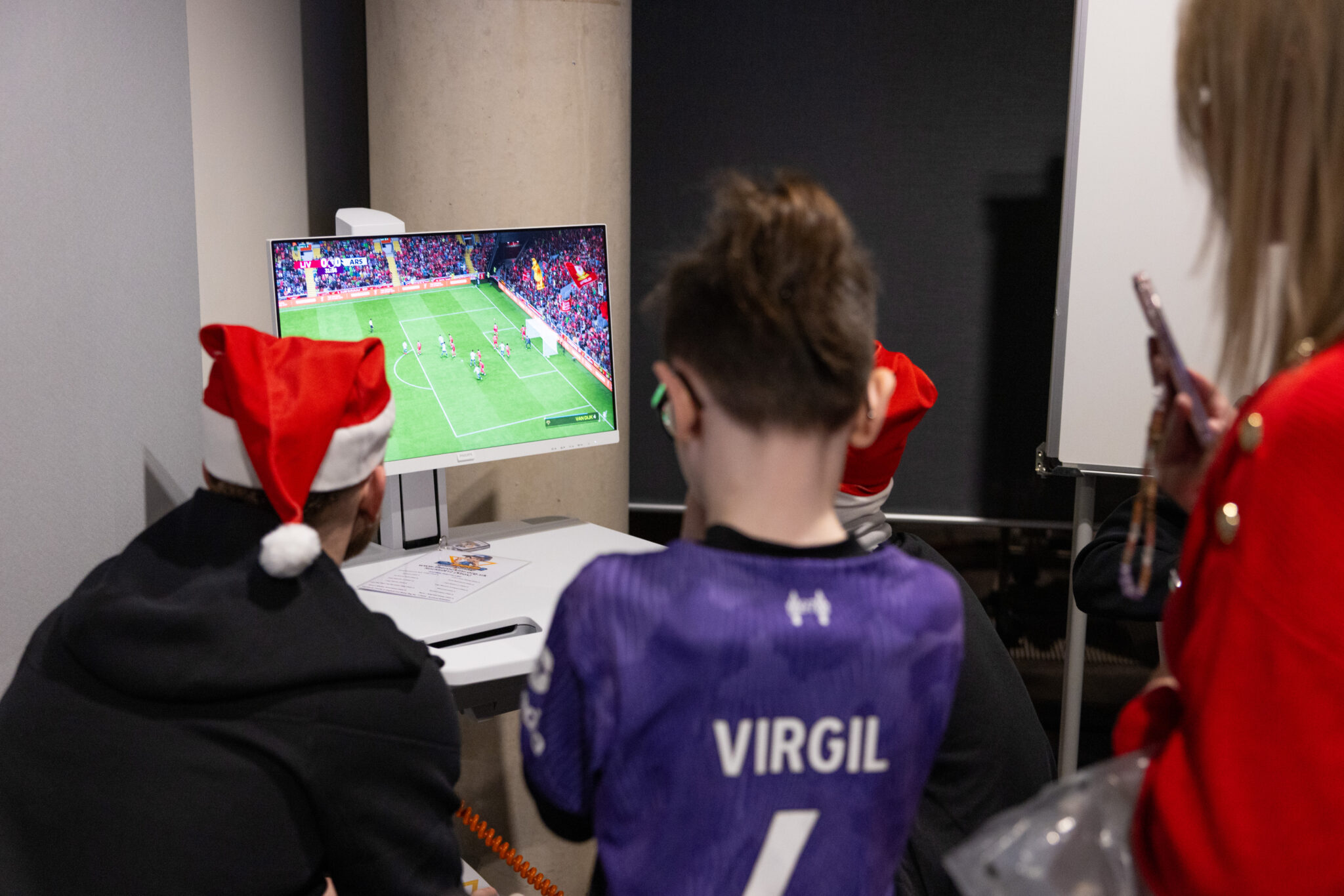 LFC spread Christmas cheer at Alder Hey! - Alder Hey Children's ...